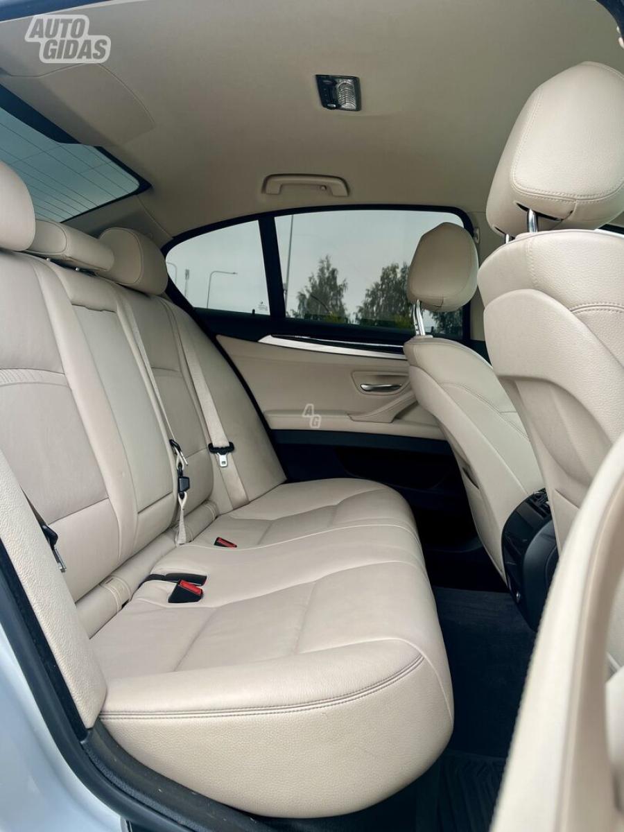 Grey BMW 520 2015 in Vilnius, with an engine capacity of 2.00 L and mileage of 227 thousand km for 12000 €, photo 14 on AUTOMOTO.COM.LV
