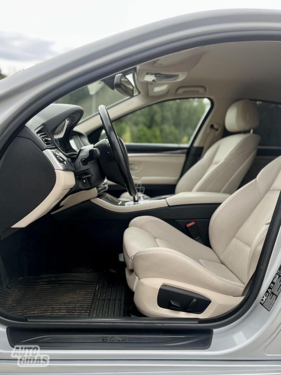 Grey BMW 520 2015 in Vilnius, with an engine capacity of 2.00 L and mileage of 227 thousand km for 12000 €, photo 19 on AUTOMOTO.COM.LV