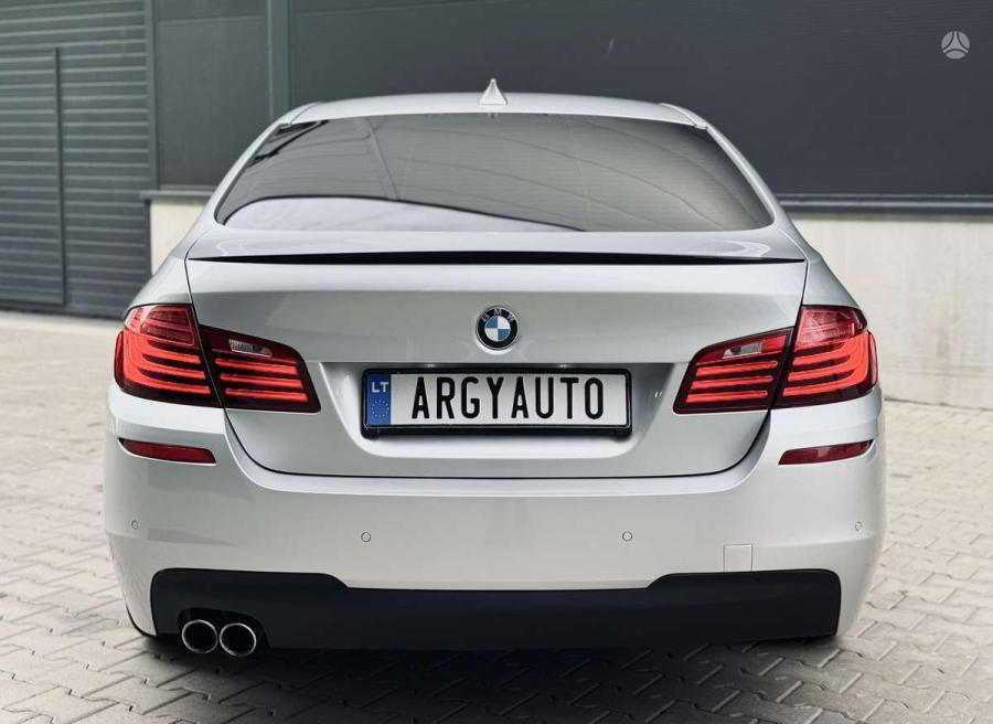 Grey BMW 520 2015 in Kaunas, with an engine capacity of 2.00 L and mileage of 227 thousand km for 13400 €, photo 9 on AUTOMOTO.COM.LV