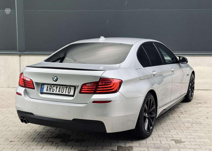Grey BMW 520 2015 in Kaunas, with an engine capacity of 2.00 L and mileage of 227 thousand km for 13400 €, photo 10 on AUTOMOTO.COM.LV