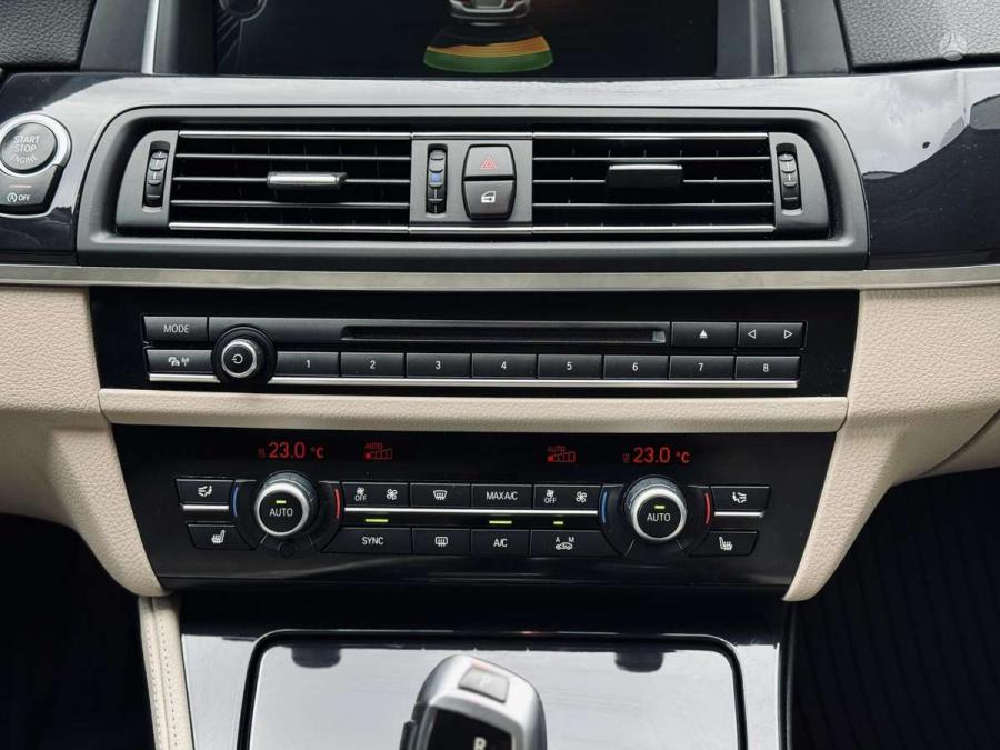 Grey BMW 520 2015 in Kaunas, with an engine capacity of 2.00 L and mileage of 227 thousand km for 13400 €, photo 27 on AUTOMOTO.COM.LV
