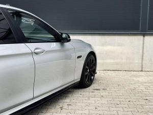 Grey BMW 520 2015 in Kaunas, with an engine capacity of 2.00 L and mileage of 227 thousand km for 13400 €, photo 48 on AUTOMOTO.COM.LV