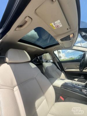 Grey BMW 520 2016 in Kaunas, with an engine capacity of 2.00 L and mileage of 255 thousand km for 13500 €, photo 8 on AUTOMOTO.COM.LV