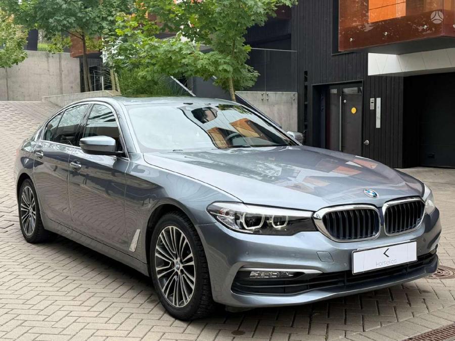 Grey BMW 520 2017 in Siauliai, with an engine capacity of 2.00 L and mileage of 183 thousand km for 16600 €, photo 1 on AUTOMOTO.COM.LV