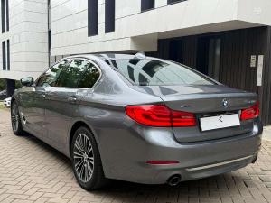 Grey BMW 520 2017 in Siauliai, with an engine capacity of 2.00 L and mileage of 183 thousand km for 16600 €, photo 4 on AUTOMOTO.COM.LV