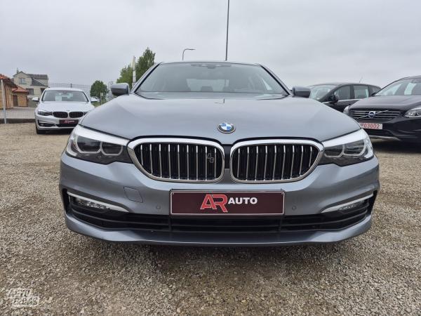 Grey BMW 520 2017 in Vilnius, with an engine capacity of 2.00 L and mileage of 260 thousand km for 16600 €, photo 2 on AUTOMOTO.COM.LV
