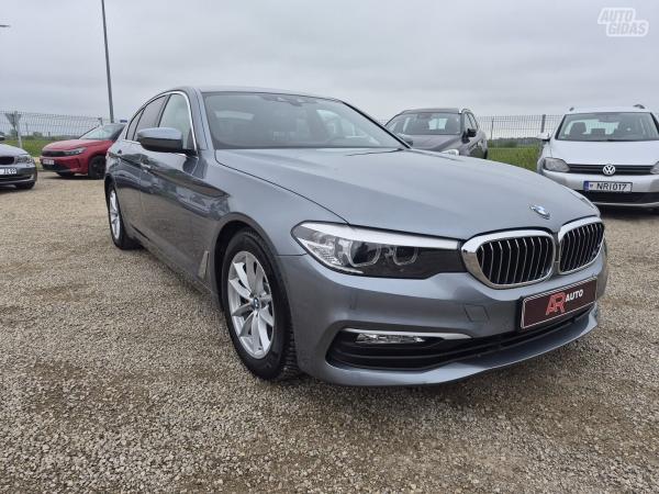 Grey BMW 520 2017 in Vilnius, with an engine capacity of 2.00 L and mileage of 260 thousand km for 16600 €, photo 3 on AUTOMOTO.COM.LV