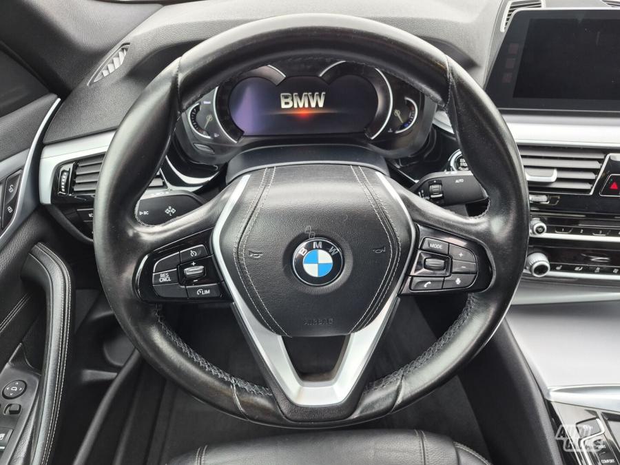 Pelēks BMW 520 2017 Viļņa, ar dzinēja tilpumu 2.00 L un nobraukumu 260 tūkst. km par 16600 €, foto 11 vietnē AUTOMOTO.COM.LV