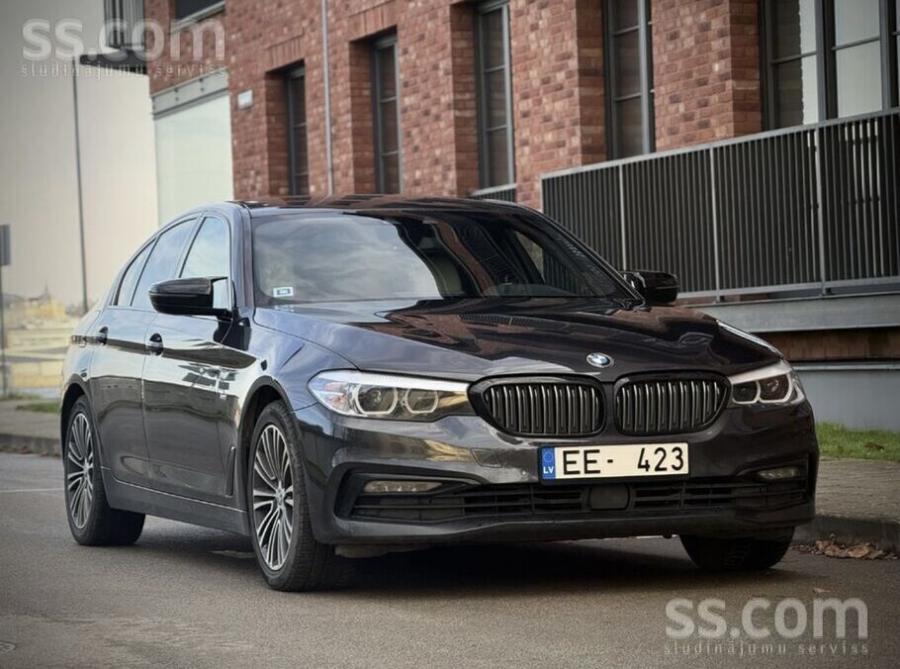 Grey BMW 520 2017 in Riga, with an engine capacity of 2.00 L and mileage of 260 thousand km for 18000 €, photo 4 on AUTOMOTO.COM.LV