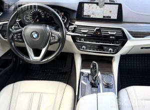 Grey BMW 520 2017 in Riga, with an engine capacity of 2.00 L and mileage of 260 thousand km for 18000 €, photo 16 on AUTOMOTO.COM.LV