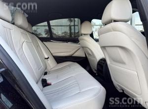 Grey BMW 520 2017 in Riga, with an engine capacity of 2.00 L and mileage of 260 thousand km for 18000 €, photo 17 on AUTOMOTO.COM.LV