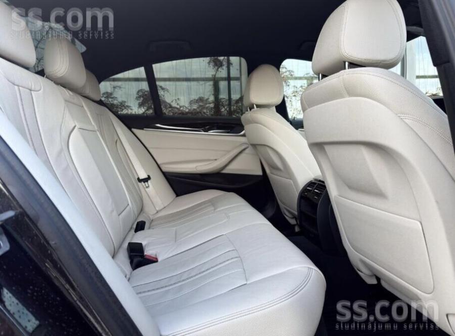 Grey BMW 520 2017 in Riga, with an engine capacity of 2.00 L and mileage of 260 thousand km for 18000 €, photo 17 on AUTOMOTO.COM.LV