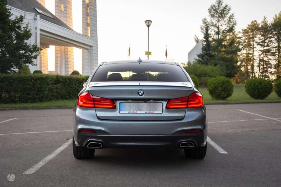Pelēks BMW 520 2017 Elektrėnai, ar dzinēja tilpumu 2.00 L un nobraukumu 242 tūkst. km par 21300 €, foto 9 vietnē AUTOMOTO.COM.LV