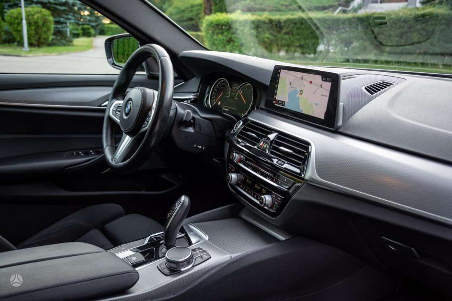 Pelēks BMW 520 2017 Elektrėnai, ar dzinēja tilpumu 2.00 L un nobraukumu 242 tūkst. km par 21300 €, foto 15 vietnē AUTOMOTO.COM.LV
