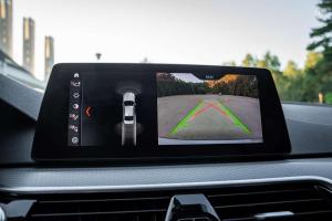 Pelēks BMW 520 2017 Elektrėnai, ar dzinēja tilpumu 2.00 L un nobraukumu 242 tūkst. km par 21300 €, foto 22 vietnē AUTOMOTO.COM.LV