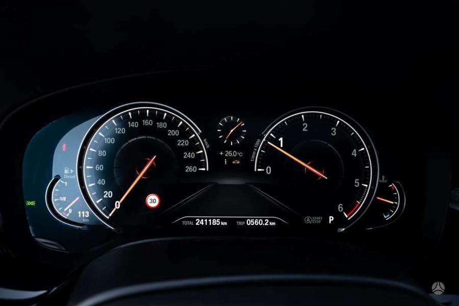 Pelēks BMW 520 2017 Elektrėnai, ar dzinēja tilpumu 2.00 L un nobraukumu 242 tūkst. km par 21300 €, foto 23 vietnē AUTOMOTO.COM.LV