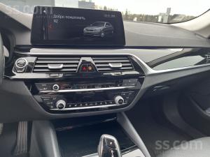 Grey BMW 520 2017 in Jurmala, with an engine capacity of 2.00 L and mileage of 167 thousand km for 24900 €, photo 8 on AUTOMOTO.COM.LV
