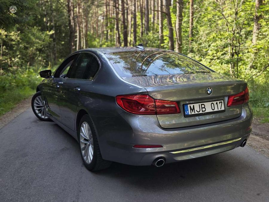 Pelēks BMW 520 2017 Viļņa, ar dzinēja tilpumu 2.00 L un nobraukumu 270 tūkst. km par 14999 €, foto 5 vietnē AUTOMOTO.COM.LV