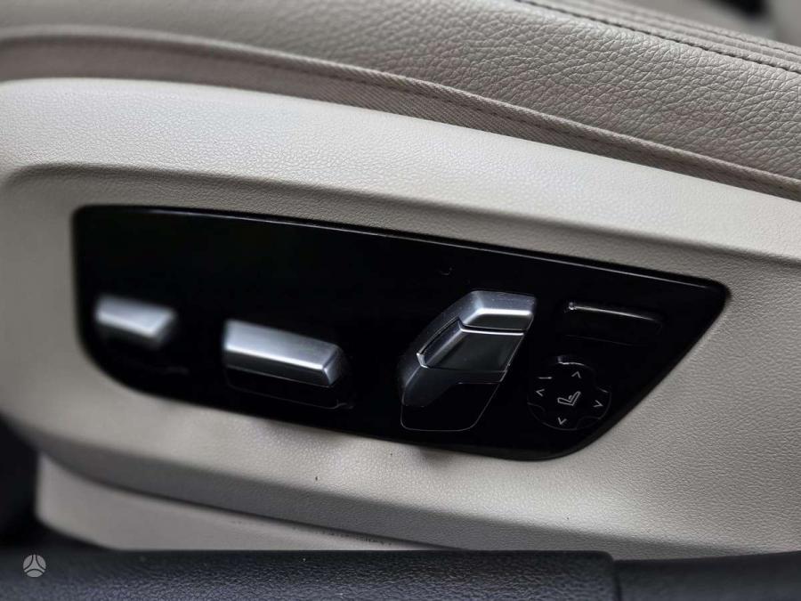 Pelēks BMW 520 2017 Viļņa, ar dzinēja tilpumu 2.00 L un nobraukumu 270 tūkst. km par 14999 €, foto 13 vietnē AUTOMOTO.COM.LV