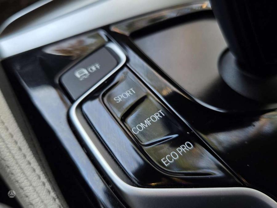 Pelēks BMW 520 2017 Viļņa, ar dzinēja tilpumu 2.00 L un nobraukumu 270 tūkst. km par 14999 €, foto 21 vietnē AUTOMOTO.COM.LV