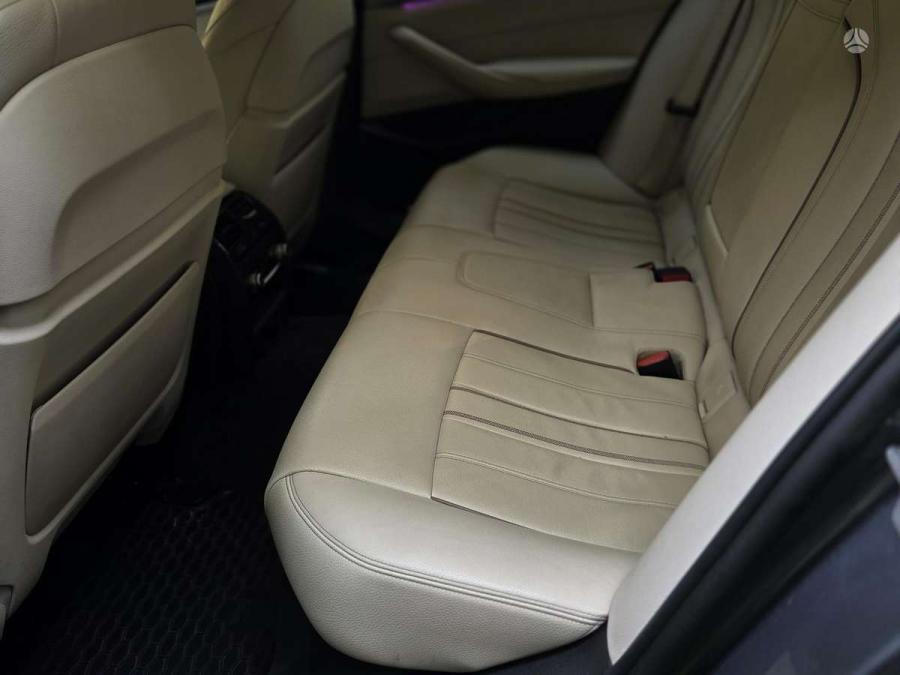 Pelēks BMW 520 2017 Viļņa, ar dzinēja tilpumu 2.00 L un nobraukumu 270 tūkst. km par 14999 €, foto 22 vietnē AUTOMOTO.COM.LV