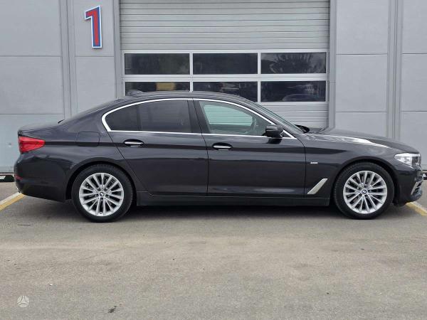 Pelēks BMW 520 2017 Jonava, ar dzinēja tilpumu 2.00 L un nobraukumu 240 tūkst. km par 17700 €, foto 4 vietnē AUTOMOTO.COM.LV