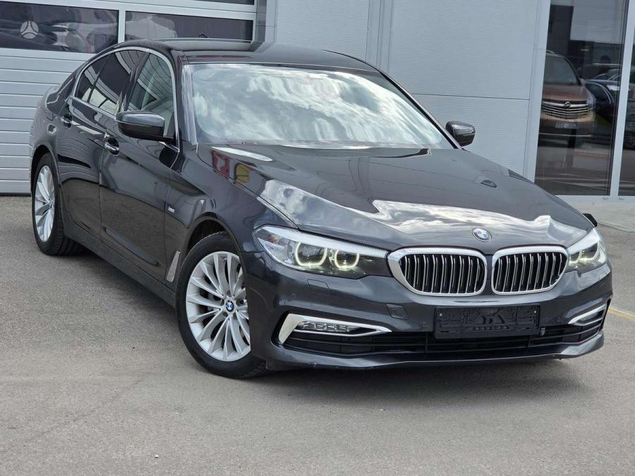 Grey BMW 520 2017 in Jonava, with an engine capacity of 2.00 L and mileage of 240 thousand km for 17700 €, photo 12 on AUTOMOTO.COM.LV