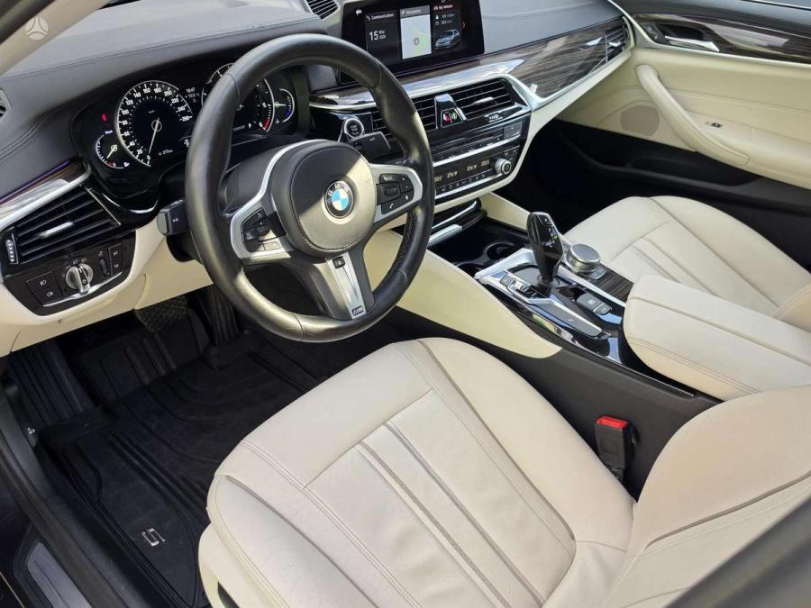 Grey BMW 520 2017 in Jonava, with an engine capacity of 2.00 L and mileage of 240 thousand km for 17700 €, photo 34 on AUTOMOTO.COM.LV