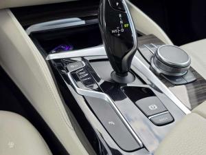 Grey BMW 520 2017 in Jonava, with an engine capacity of 2.00 L and mileage of 240 thousand km for 17700 €, photo 35 on AUTOMOTO.COM.LV