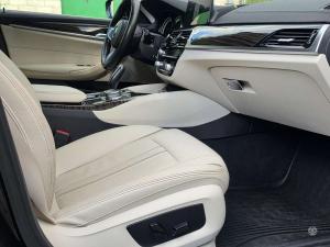 Grey BMW 520 2017 in Jonava, with an engine capacity of 2.00 L and mileage of 240 thousand km for 17700 €, photo 40 on AUTOMOTO.COM.LV