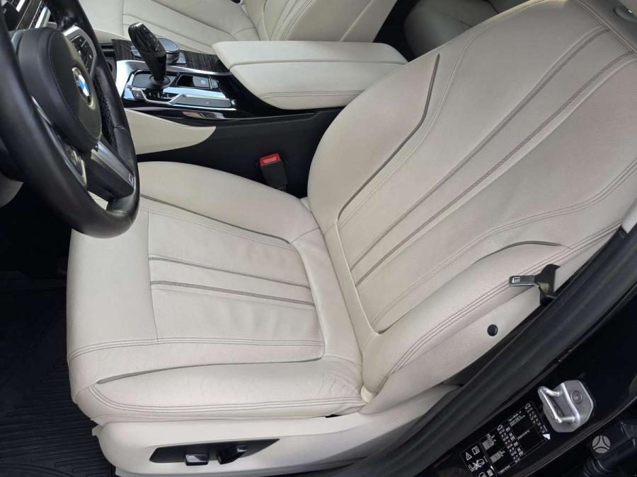 Grey BMW 520 2017 in Jonava, with an engine capacity of 2.00 L and mileage of 240 thousand km for 17770 €, photo 33 on AUTOMOTO.COM.LV
