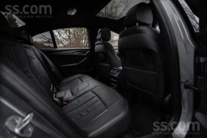 Grey BMW 520 2017 in Riga, with an engine capacity of 2.00 L and mileage of 180 thousand km for 19900 €, photo 8 on AUTOMOTO.COM.LV