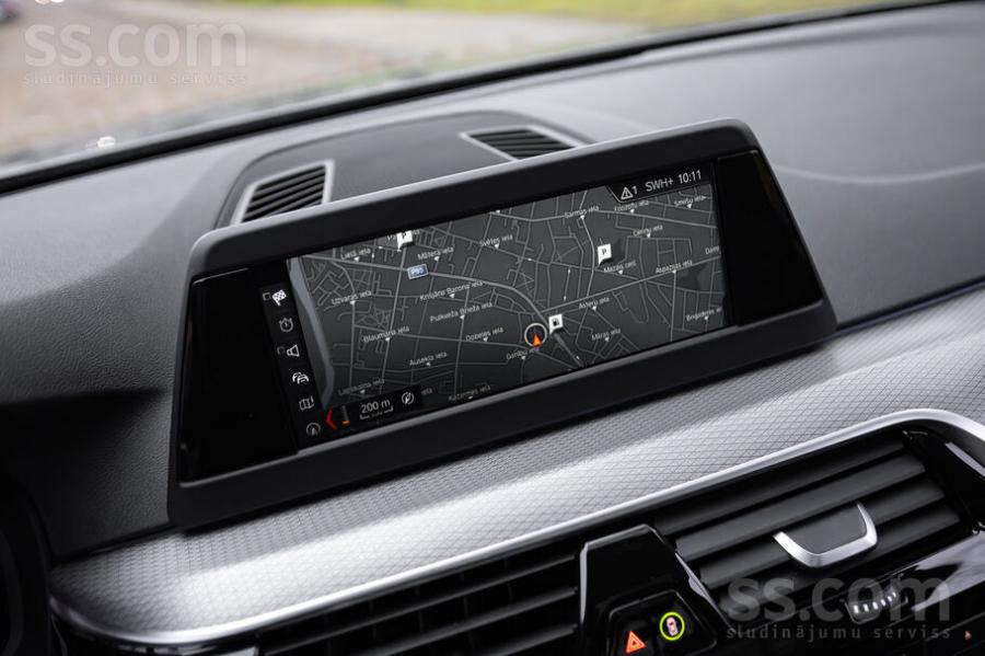 Grey BMW 520 2017 in Riga, with an engine capacity of 2.00 L and mileage of 180 thousand km for 19900 €, photo 17 on AUTOMOTO.COM.LV