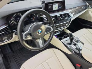 Pelēks BMW 520 2017 Jonava, ar dzinēja tilpumu 2.00 L un nobraukumu 240 tūkst. km par 17750 €, foto 41 vietnē AUTOMOTO.COM.LV