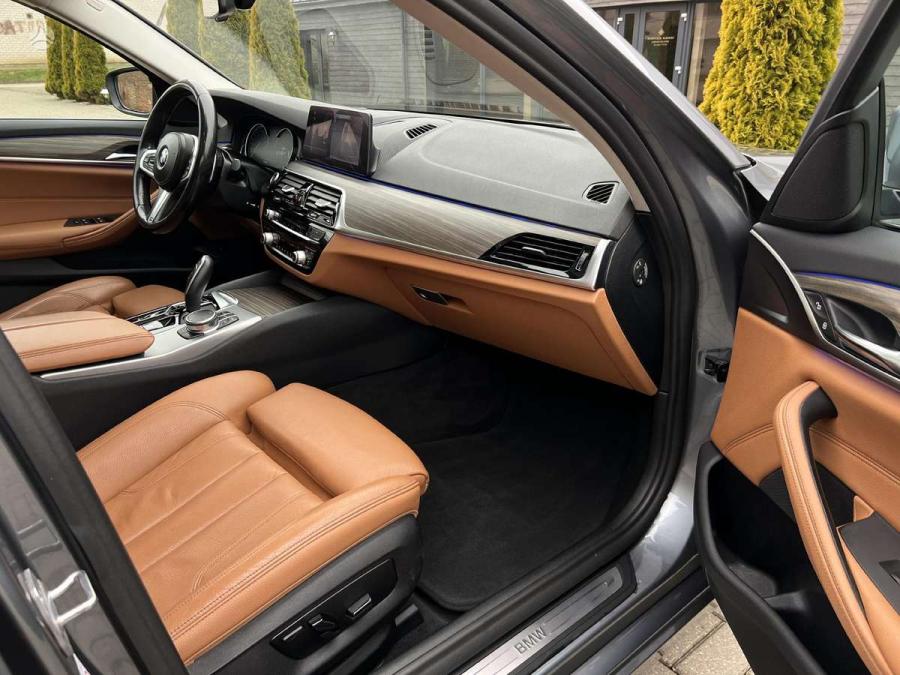 Pelēks BMW 520 2018 Kėdainiai, ar dzinēja tilpumu 2.00 L un nobraukumu 209 tūkst. km par 18850 €, foto 28 vietnē AUTOMOTO.COM.LV