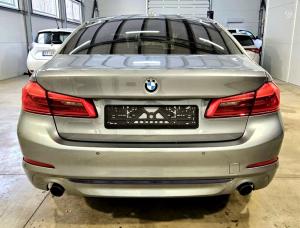 Grey BMW 520 2018 in Marijampole, with an engine capacity of 2.00 L and mileage of 244 thousand km for 16500 €, photo 5 on AUTOMOTO.COM.LV
