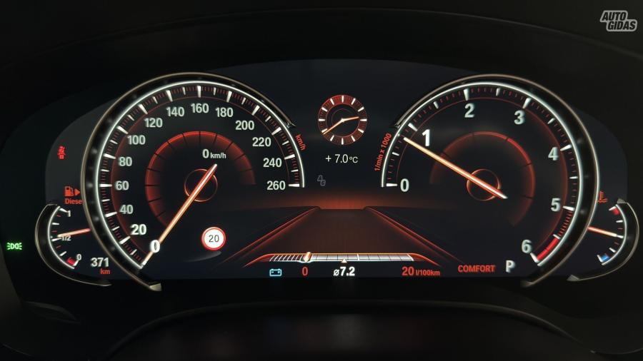Grey BMW 520 2018 in Vilnius, with an engine capacity of 2.00 L and mileage of 285 thousand km for 22700 €, photo 20 on AUTOMOTO.COM.LV