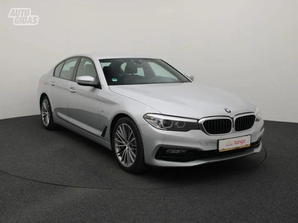 Grey BMW 520 2018 in Vilnius, with an engine capacity of 2.00 L and mileage of 232 thousand km for 18999 €, photo 10 on AUTOMOTO.COM.LV