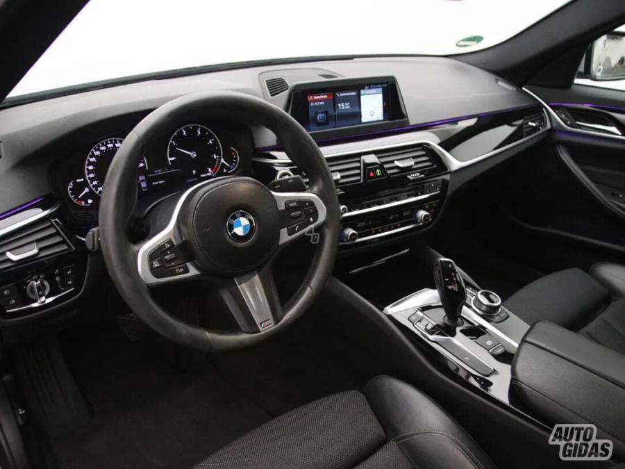 Grey BMW 520 2018 in Vilnius, with an engine capacity of 2.00 L and mileage of 232 thousand km for 18999 €, photo 17 on AUTOMOTO.COM.LV