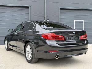Grey BMW 520 2018 in Utena, with an engine capacity of 2.00 L and mileage of 238 thousand km for 15200 €, photo 5 on AUTOMOTO.COM.LV