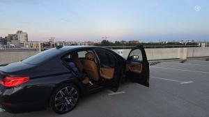 Grey BMW 520 2018 in Vilnius, with an engine capacity of 2.00 L and mileage of 284 thousand km for 16900 €, photo 25 on AUTOMOTO.COM.LV