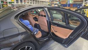 Grey BMW 520 2018 in Vilnius, with an engine capacity of 2.00 L and mileage of 284 thousand km for 16900 €, photo 31 on AUTOMOTO.COM.LV