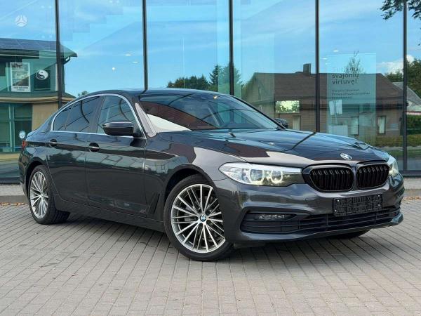 Grey BMW 520 2018 in Utena, with an engine capacity of 2.00 L and mileage of 239 thousand km for 15200 €, photo 3 on AUTOMOTO.COM.LV