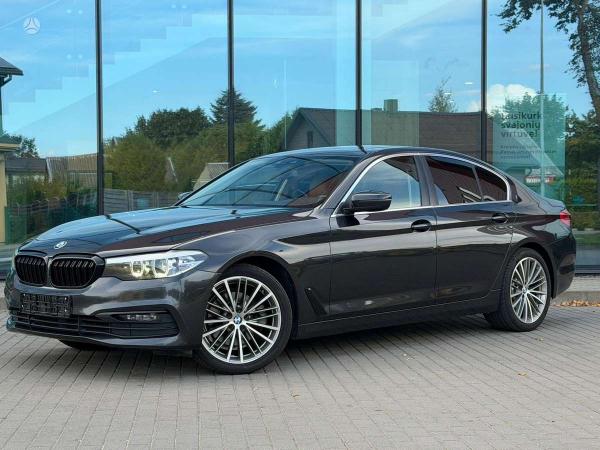 Grey BMW 520 2018 in Utena, with an engine capacity of 2.00 L and mileage of 239 thousand km for 15200 €, photo 10 on AUTOMOTO.COM.LV