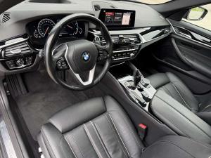 Grey BMW 520 2018 in Marijampole, with an engine capacity of 2.00 L and mileage of 238 thousand km for 19300 €, photo 3 on AUTOMOTO.COM.LV