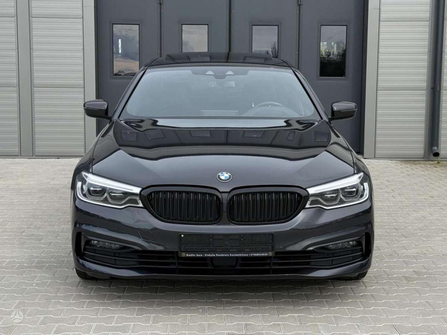 Grey BMW 520 2018 in Marijampole, with an engine capacity of 2.00 L and mileage of 238 thousand km for 19300 €, photo 5 on AUTOMOTO.COM.LV