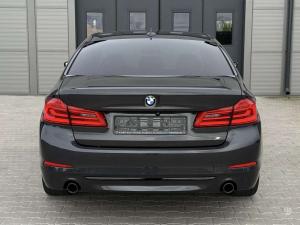 Grey BMW 520 2018 in Marijampole, with an engine capacity of 2.00 L and mileage of 238 thousand km for 19300 €, photo 8 on AUTOMOTO.COM.LV