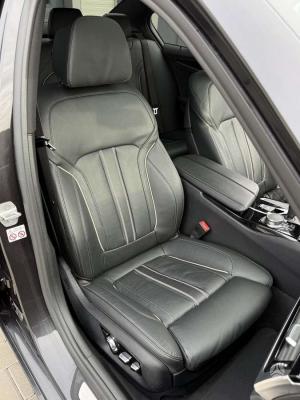Grey BMW 520 2018 in Marijampole, with an engine capacity of 2.00 L and mileage of 238 thousand km for 19300 €, photo 16 on AUTOMOTO.COM.LV