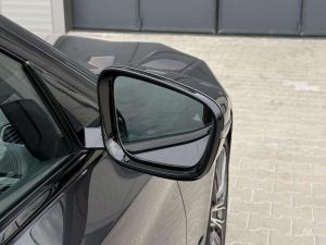 Grey BMW 520 2018 in Marijampole, with an engine capacity of 2.00 L and mileage of 238 thousand km for 19300 €, photo 40 on AUTOMOTO.COM.LV