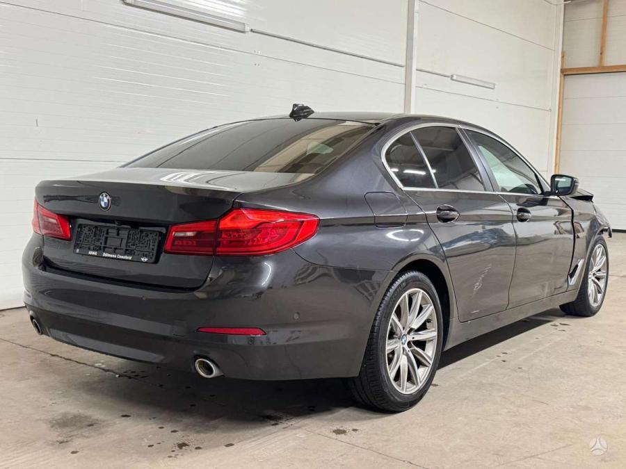 Pelēks BMW 520 2019 Viļņa, ar dzinēja tilpumu 2.00 L un nobraukumu 114 tūkst. km par 14950 €, foto 4 vietnē AUTOMOTO.COM.LV